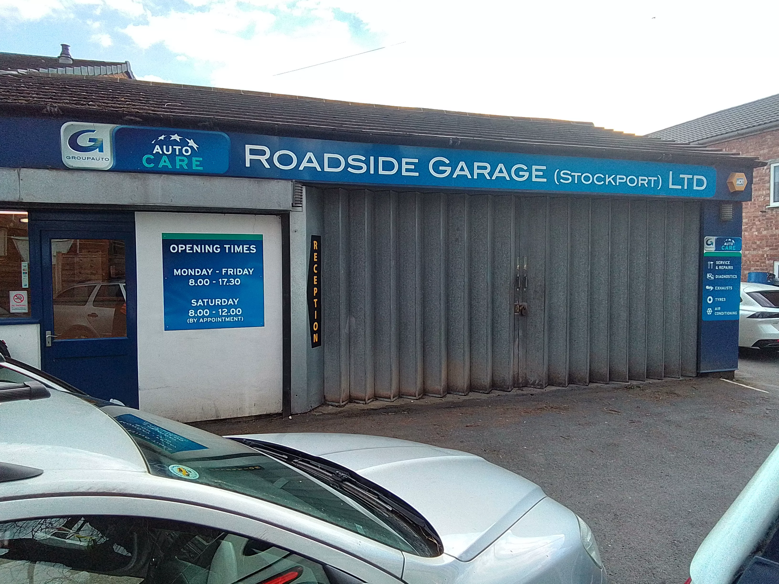 Discover Services by ROADSIDE GARAGE (STOCKPORT) LTD | A Trusted expert