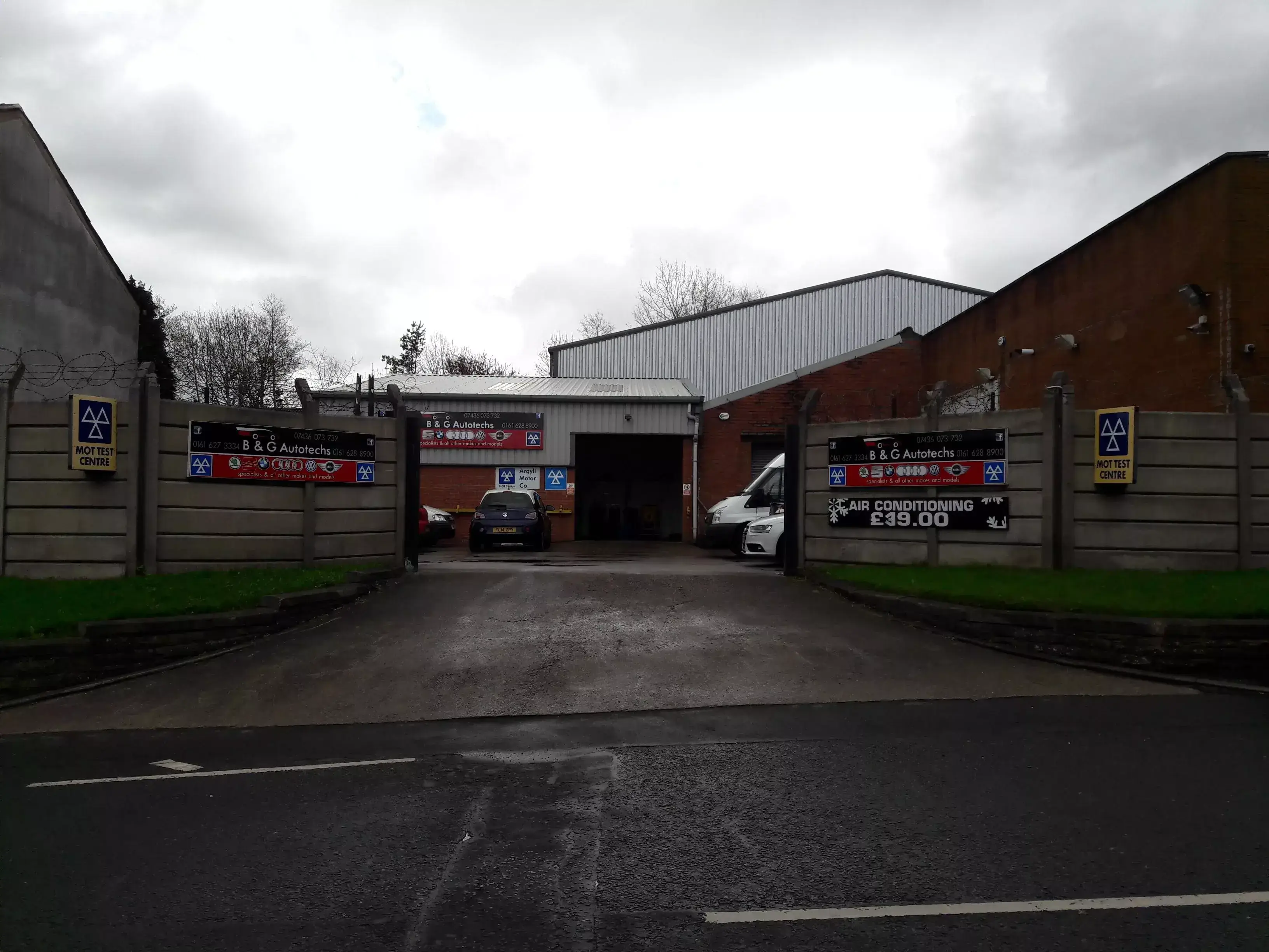 Car Air Conditioning Services in OLDHAM | Approved Garages