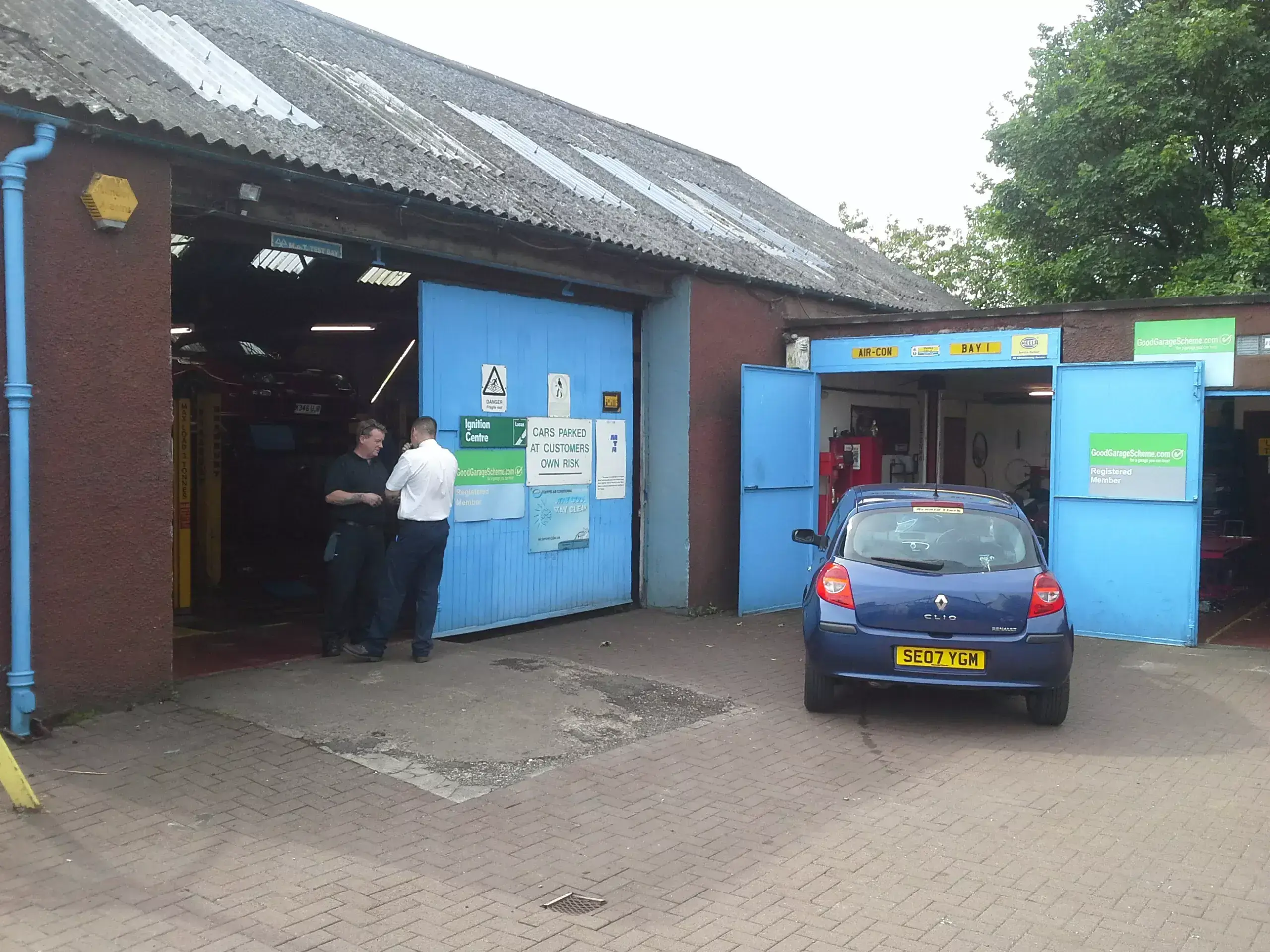 Ford Repair in LIVINGSTON | Approved Garages